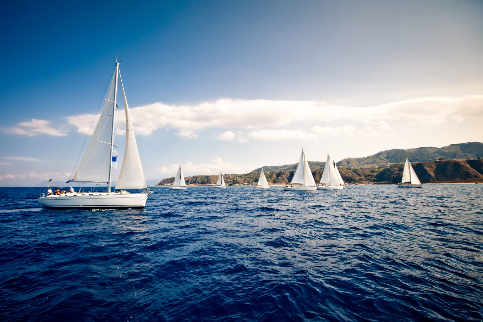 How to sail: a beginner's guide to the basics - Click&Boat Blog