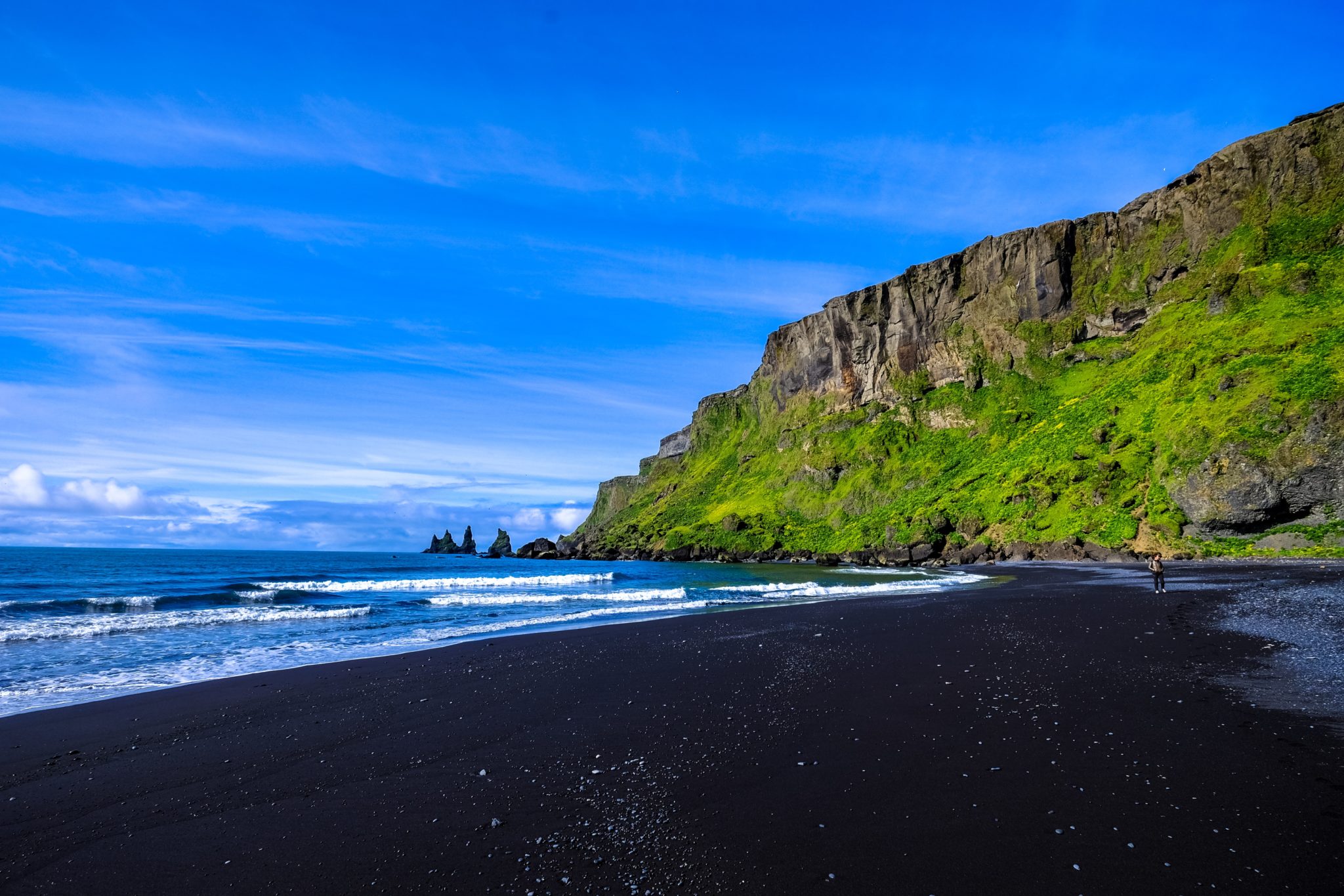 The best black sand beaches to add to your bucket list - Click&Boat Blog
