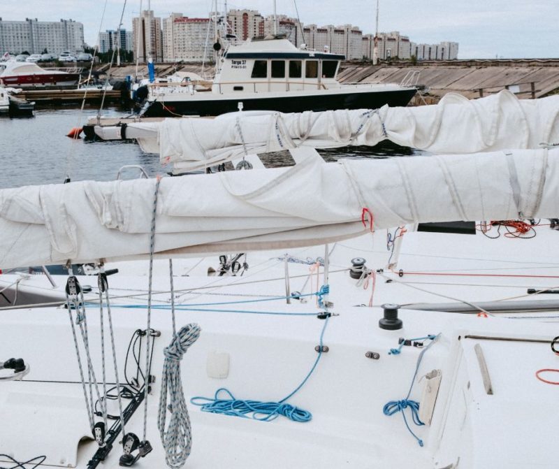 The Sailboat Cleat: A guide to types and uses - Click&Boat Blog